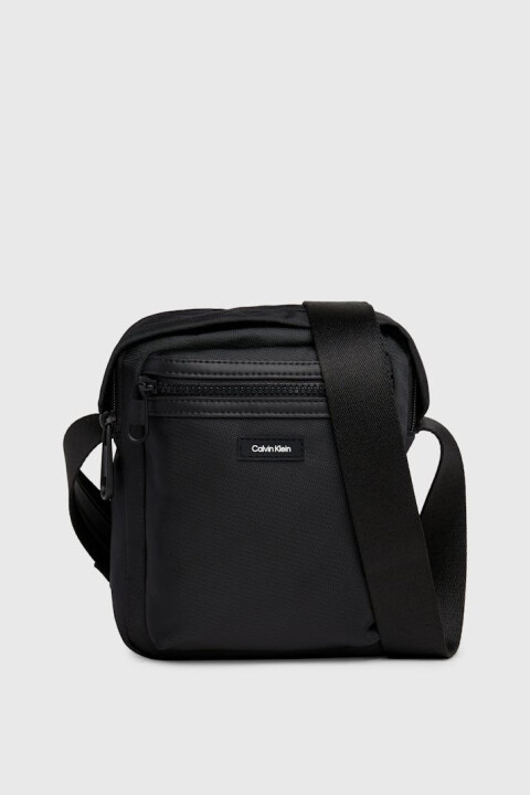 CALVIN KLEIN Erkek Ck Essential Çanta - Siyah